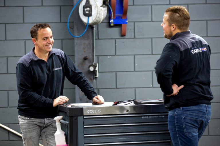 Automonteur (allround) leermeester, APK en elektrische voertuigen.